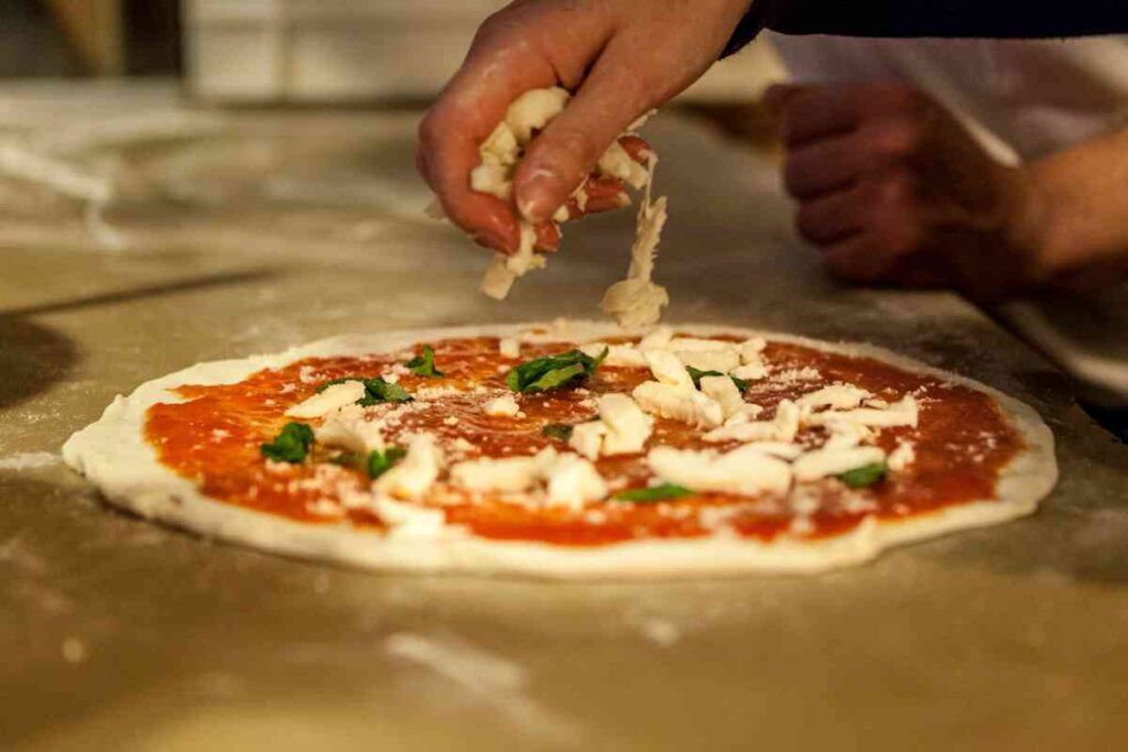 3 pizzerie a Napoli che ancora non sono state prese d’assalto dai ...